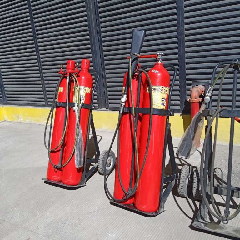 Extintores Portátiles, Móviles y Fijos: Elige el Mejor para tu Negocio ...